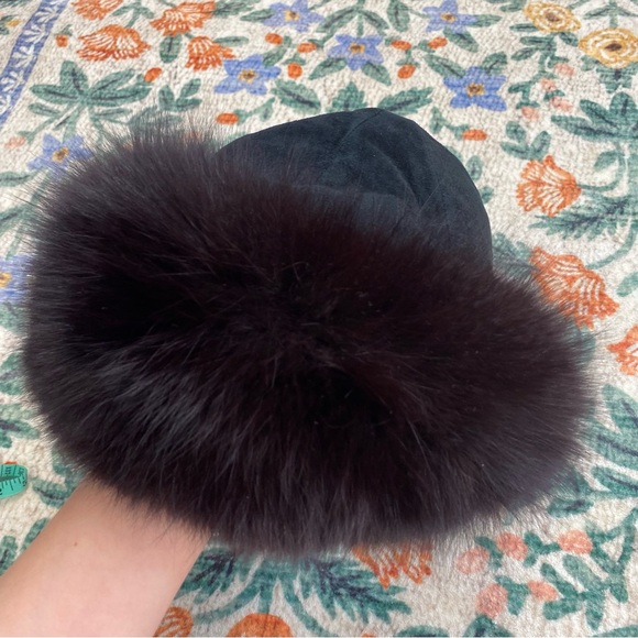 Surell | Accessories | Suede Crown Hat With Fox Fur Cuff | Poshmark